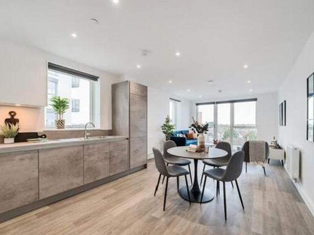 Bed, Rd Floor, 1 Bedroom Apartment