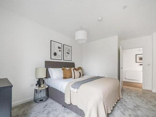 Bed, Th Floor, 1 Bedroom Apartment