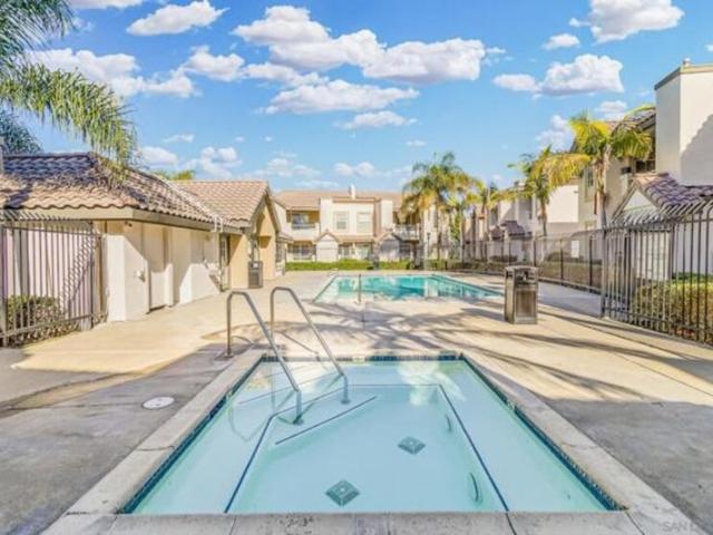 Bed/Bathroom For Rent in middle of Mira Mesa