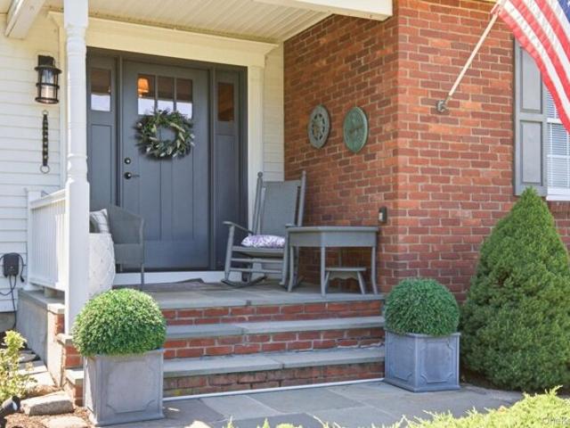 Bedell Rd, Katonah, Home For Sale