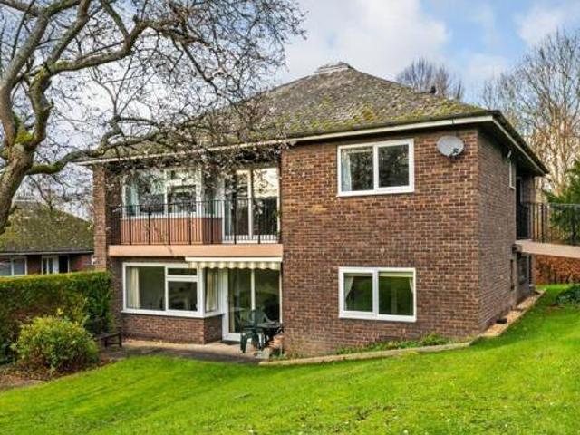 Bedfield Lane, Headbourne Worthy, 2 Bedroom Flat
