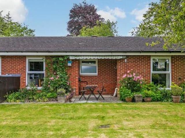 Bedfield Lane, Headbourne Worthy, 2 Bedroom Semi detached