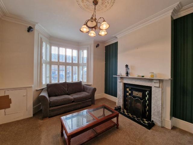 Bedfont Lane, Feltham TW14, 4 bed semi detached house to rent, £2,550 pcm | PrimeLocation