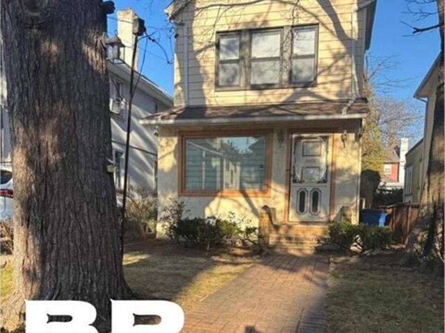 Bedford Ave, Brooklyn, Home For Sale