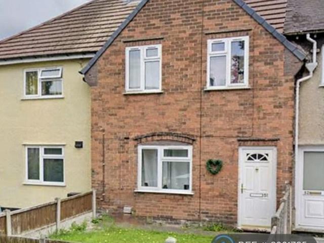 Bedford Avenue, Stafford, ST16 3 bed terraced house to rent £1,175 pcm £271 pw