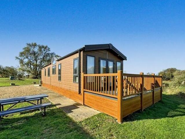 Bedford Bank, Welney, 2 Bedroom Lodge