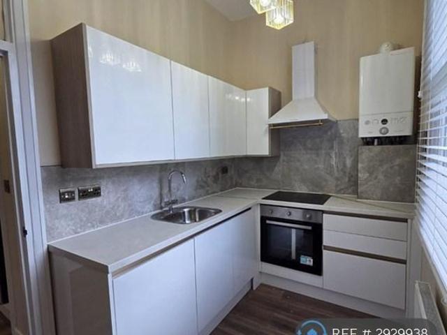 Bedford Court, London, N16 2 bed flat to rent £2,850 pcm £658 pw