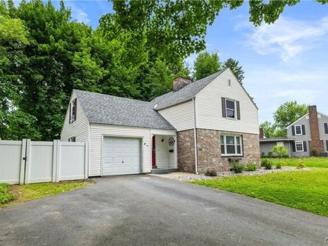 Bedford Dr, Whitesboro, Home For Sale