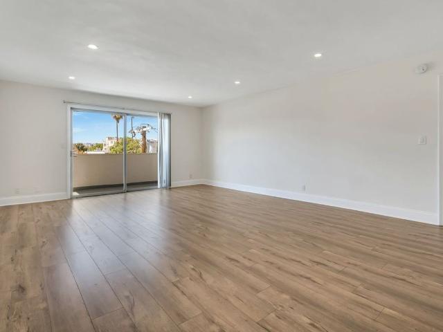 Bedford Luxury Investments LLC 3 Bedroom Apartment for Rent at 929 S Bedford St, Los Angeles, CA 90035 South Robertson