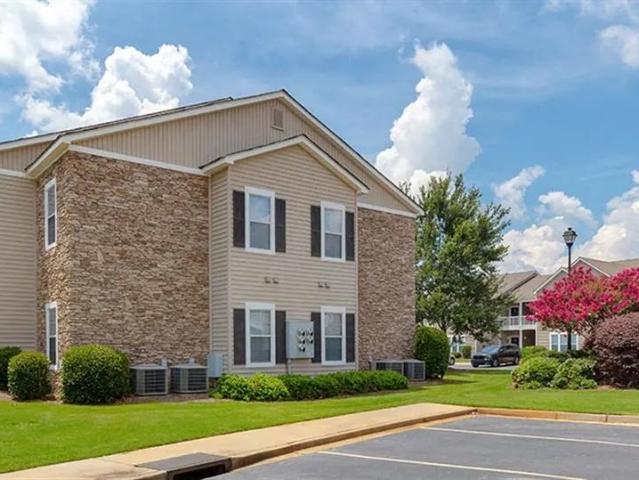 Bedford Parke Apartments 2 Bedroom Apartment for Rent at 1485 Leverette Rd, Warner Robins, GA 31088