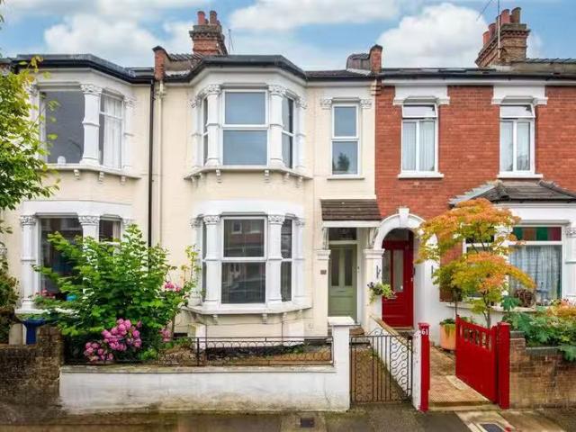 Bedford Road 3 bed terraced house for sale £1,050,000