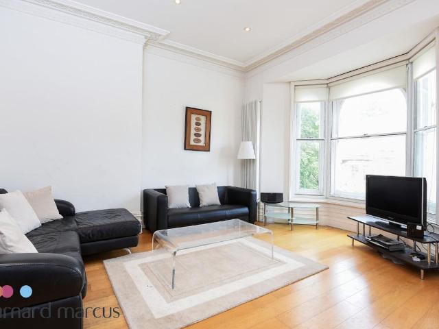 Bedford Road, Clapham SW4, 2 bed flat to rent, £2,600 pcm | PrimeLocation