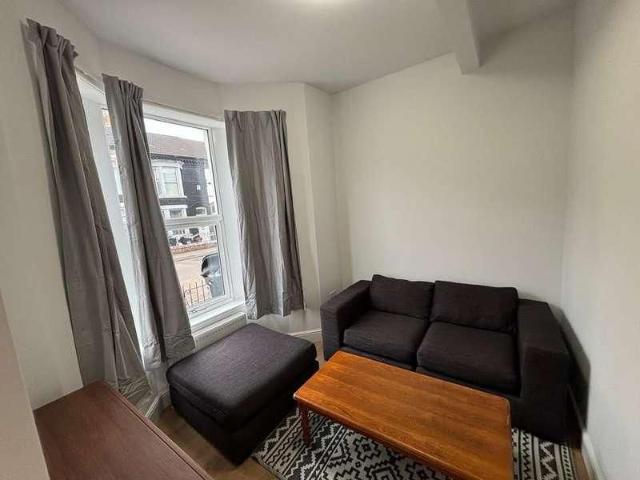 Bedford Road, Bootle, L20