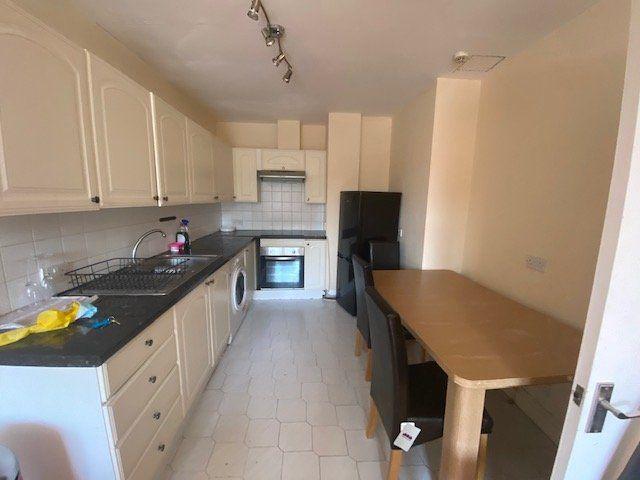 Bedford Road, Guildford GU1, 1 bed flat to rent, £1,350 pcm | PrimeLocation