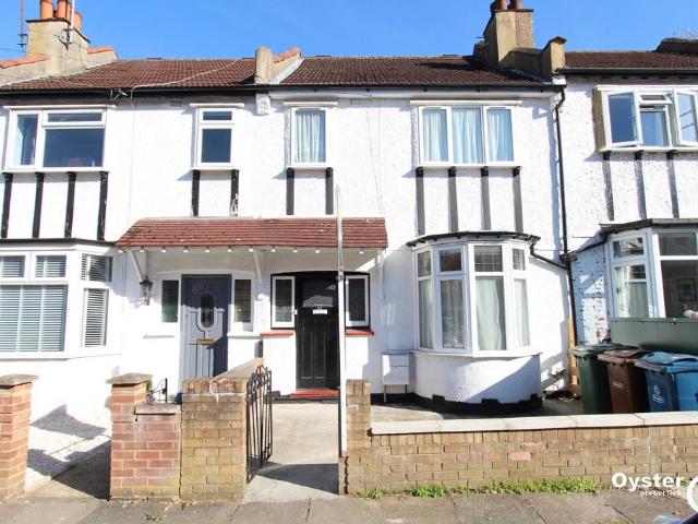 Bedford Road, Harrow, HA1 4 bed terraced house to rent £2,350 pcm £542 pw