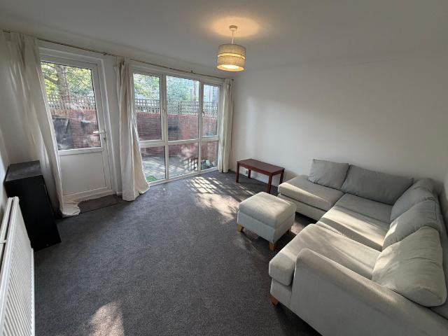 Bedford Road, London SW4, 4 bed town house to rent, £3,800 pcm | PrimeLocation