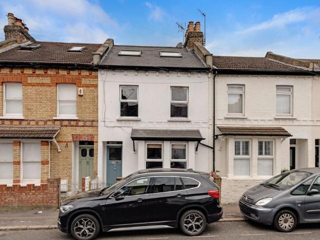 Bedford Road, London W13 4 bed house to rent £3,501 pcm £808 pw