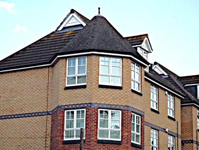 Bedford Road, Northampton NN1, 2 bed flat to rent, £1,100 pcm | PrimeLocation