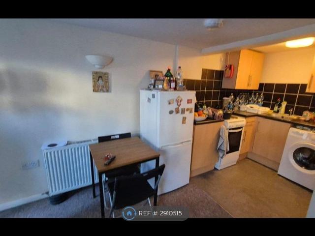 Bedford Road, Reading RG1, 1 bed flat to rent, £950 pcm | PrimeLocation