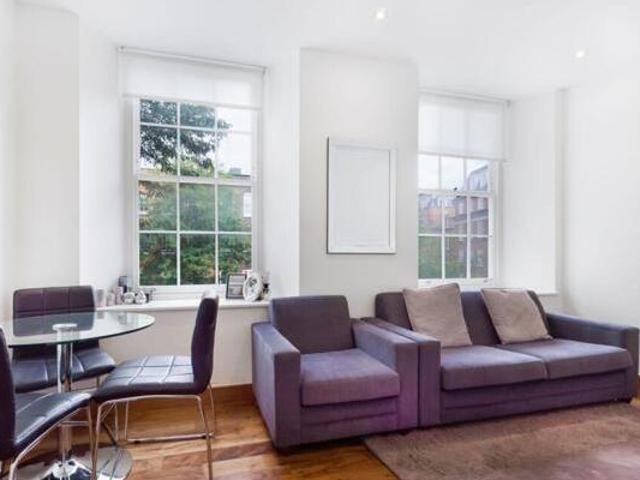 Bedford Row, Holborn, 1 Bedroom Flat