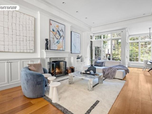 Bedford St, New York, Home For Sale