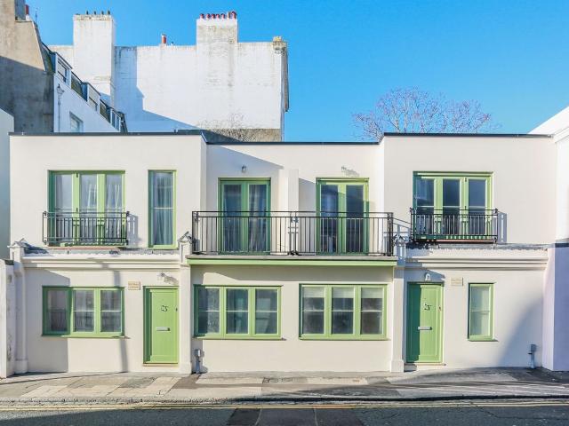 Bedford Street, Brighton BN2, 3 bed terraced house to rent, £2,200 pcm | PrimeLocation