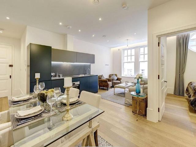 Bedford Street, London, WC2E 1 bed apartment to rent £3,250 pcm £750 pw