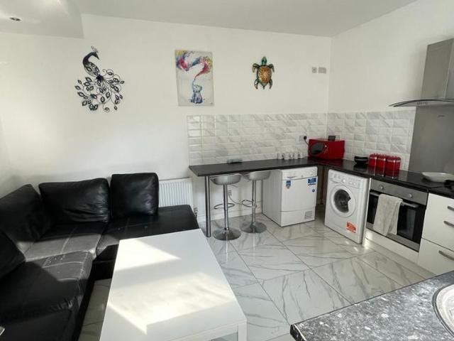 Bedford Street Room 2