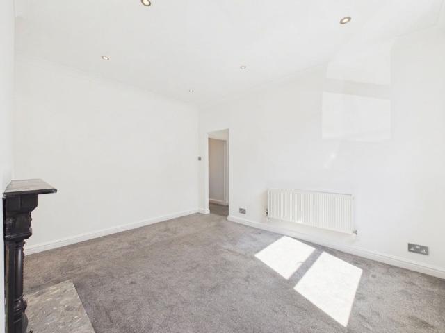 Bedford Square, Leigh, WN7