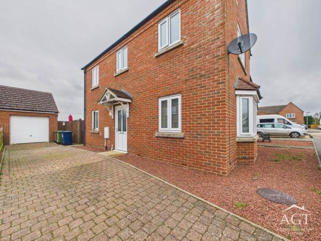 Bedford View, Manea, March PE15, 3 bed detached house to rent, £1,200 pcm | PrimeLocation