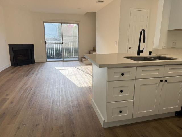Bedford 2 Bedroom Apartment for Rent at 1520 S Bedford St, Los Angeles, CA 90035 South Robertson