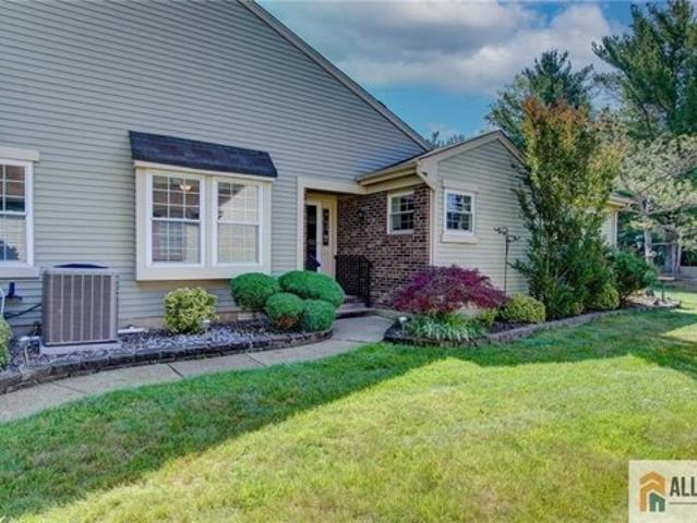 Bedfordshire Dr, Monroe, Condo For Sale