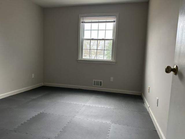 Bedroom available 5/5/26, utility & Wifi included