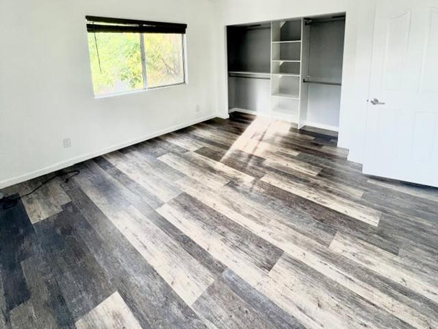 Bedroom available for female