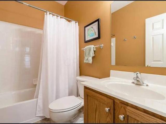 Bedroom and Private bathroom available 8/15 $800 all utilities included! 6 month lease