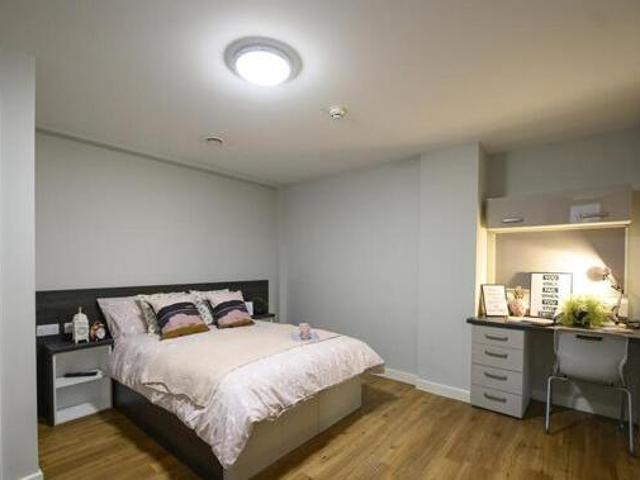 Bedroom Apartment In Queen Street, Sheffield, 1 Bedroom Apartment