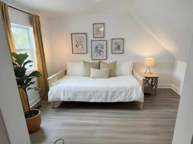 Bedroom F_Private Room in 6BR Coliving Home | Ful