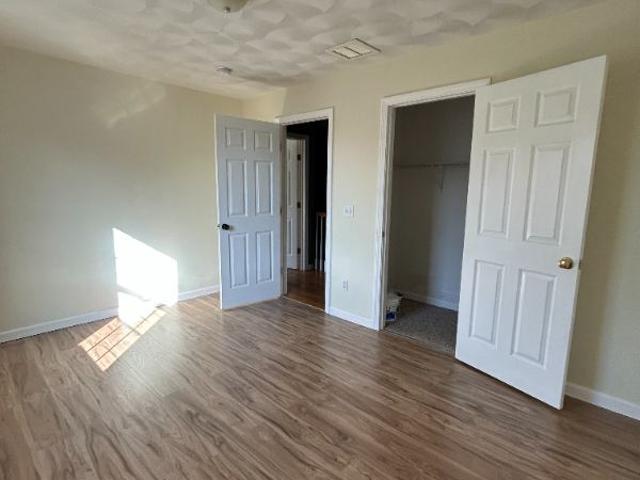 BEDROOM FOR RENT ONLY _If you're interested in re