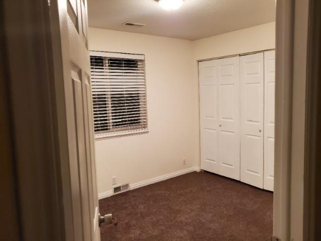 Bedroom for rent East Sandy
