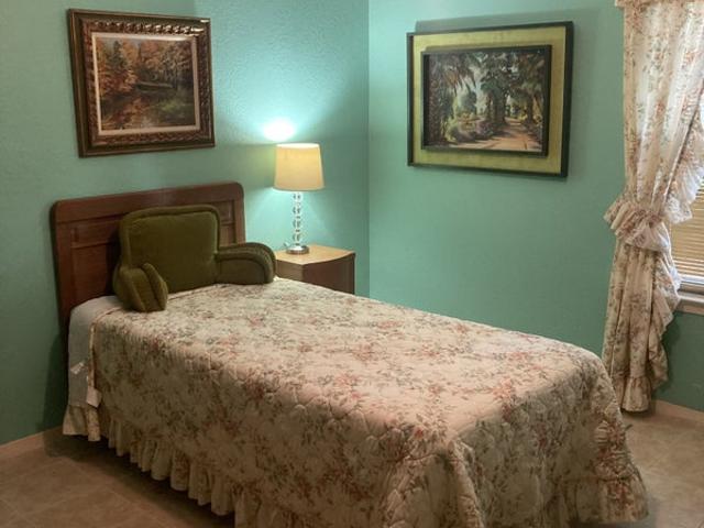 Bedroom for rent in Belton
