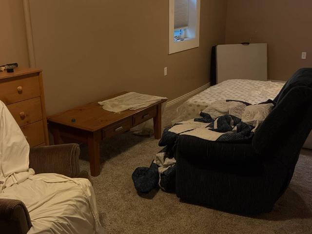 Bedroom for rent in house