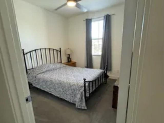 Bedroom for rent in Vistancia! All utilities inclu