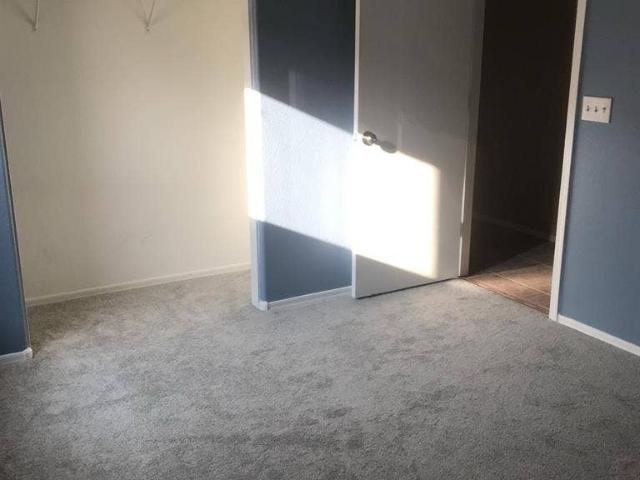 Bedroom for rent in 2 bedroom house