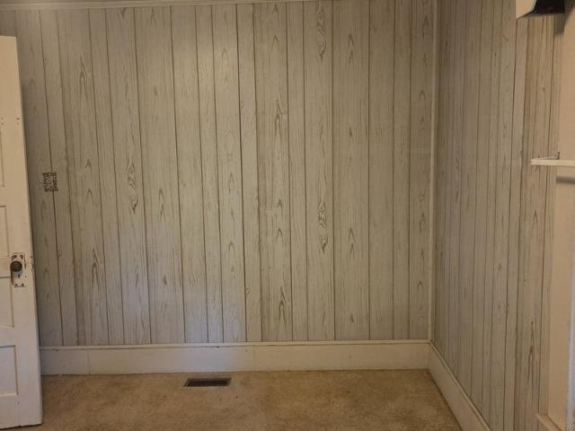 Bedroom for rent quiet neighborhood