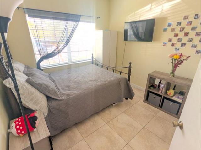 Bedroom for rent
