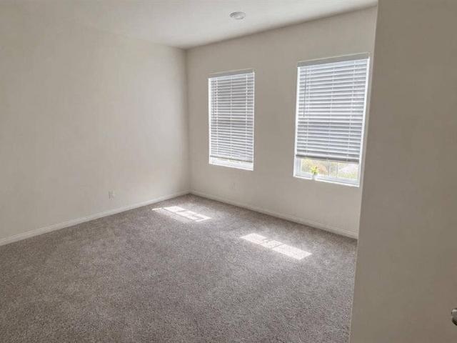 Bedroom for rent