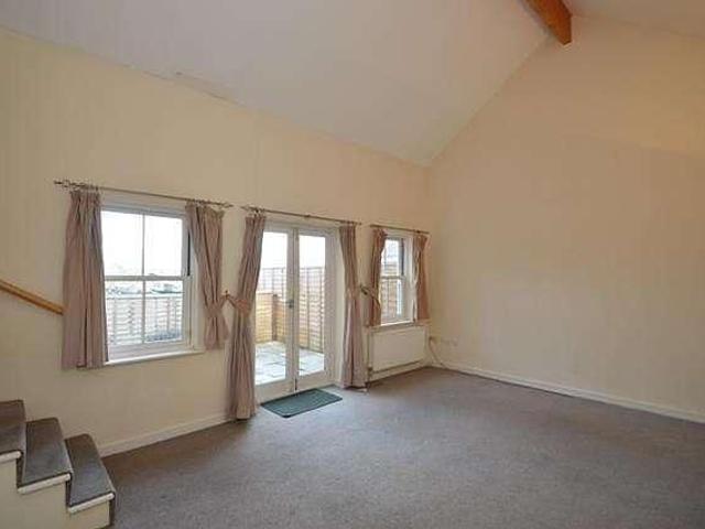 Bedroom Ground Floor Apartment In Godalming, GU7