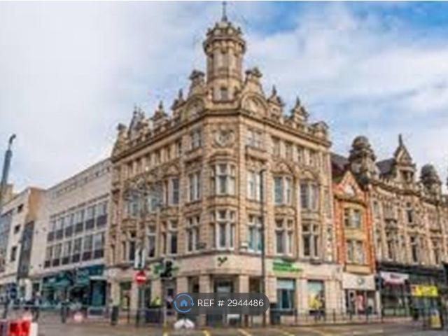 Bedroom Hepworth Chambers, Leeds LS1, 2 bed flat to rent, £1,250 pcm | PrimeLocation