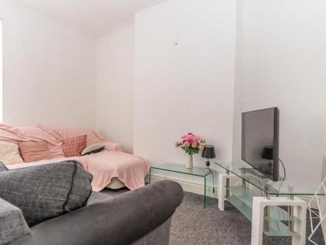 Bedroom House, Crawford Avenue, 4 Bedroom Terraced