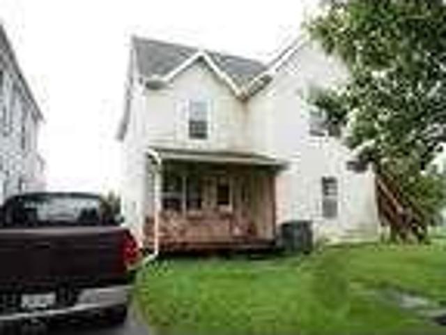 bedroom in Shelby Ohio 44875